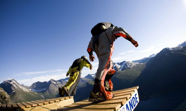 World Base Race – The Worlds fastest flying human